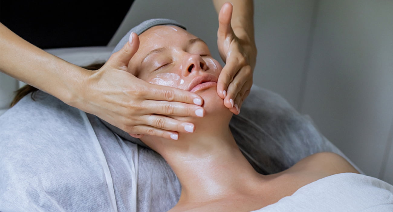 Retinal: benefícios, cuidados e protocolos para esteticistas